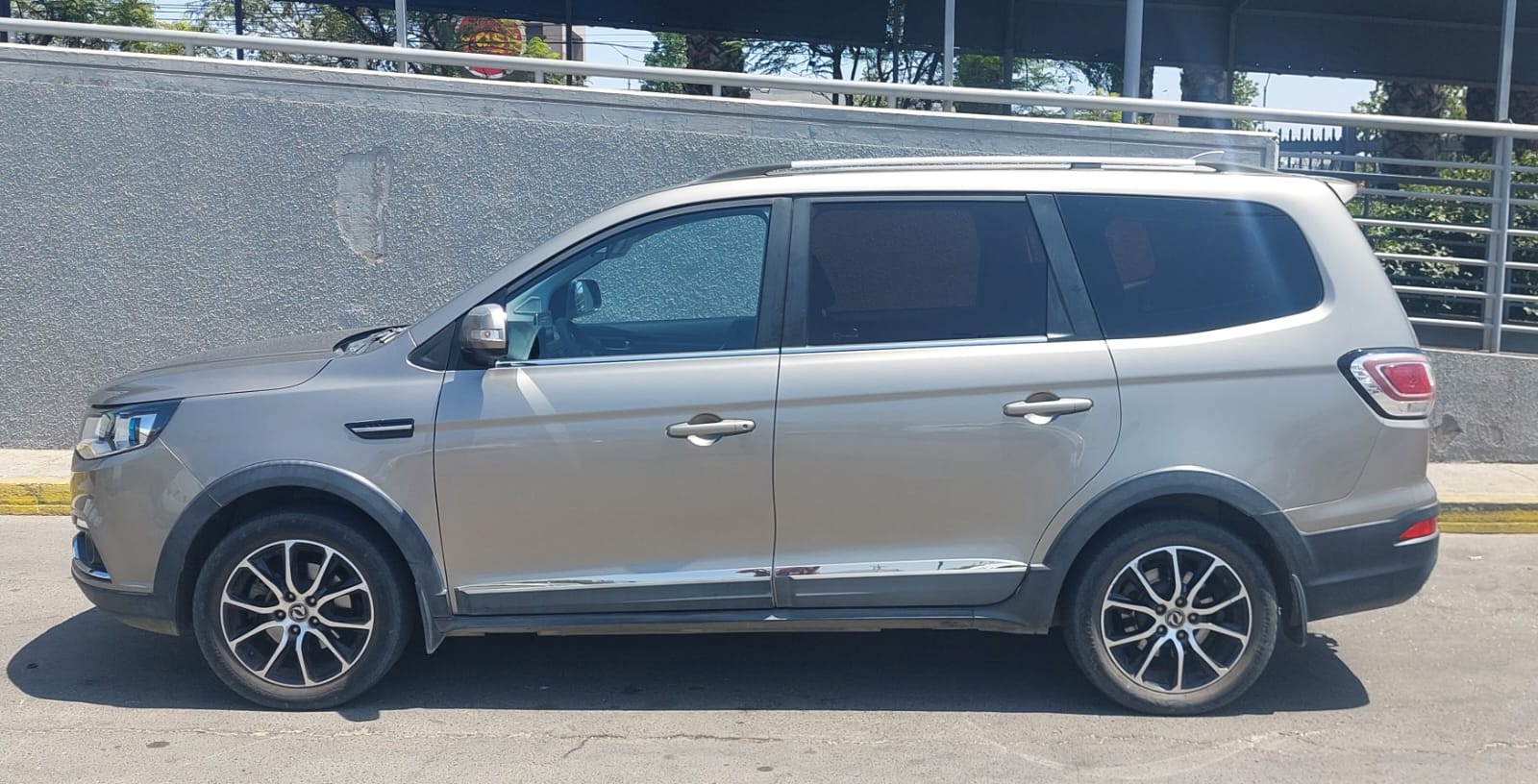 DFM JOYEAR SX6 2020 - Andrade Automotriz